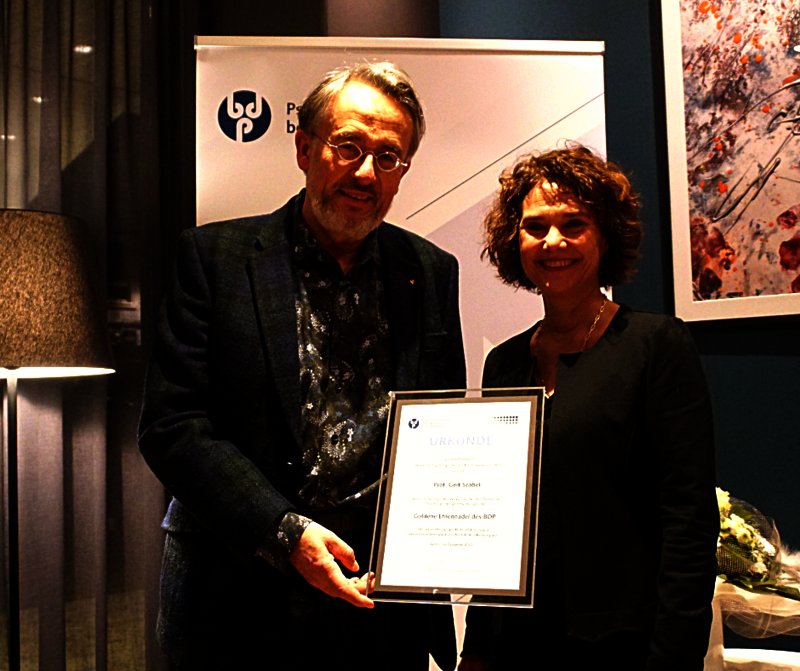 Goldene Ehrennadel des BDP für Gert Scobel - BDP-Verband